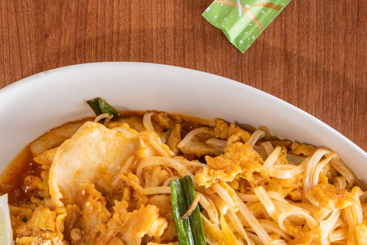 Golden Leaf Asian Cuisine Delivery Menu | Order Online | 9208 W Alameda ...