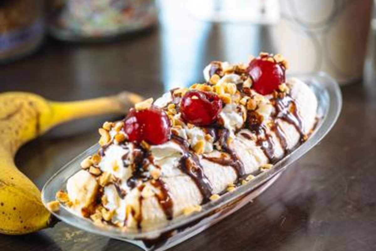 Thomas Ice Cream Cafe - Hoboken, NJ Restaurant | Menu + Delivery | Seamless