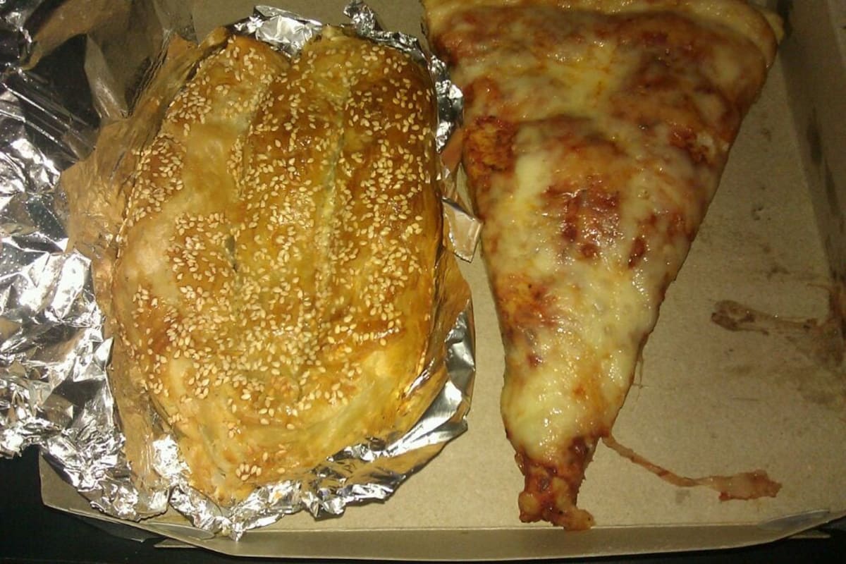 Queens Pizza & Smash Burger - Queens, NY Restaurant | Menu + Delivery ...