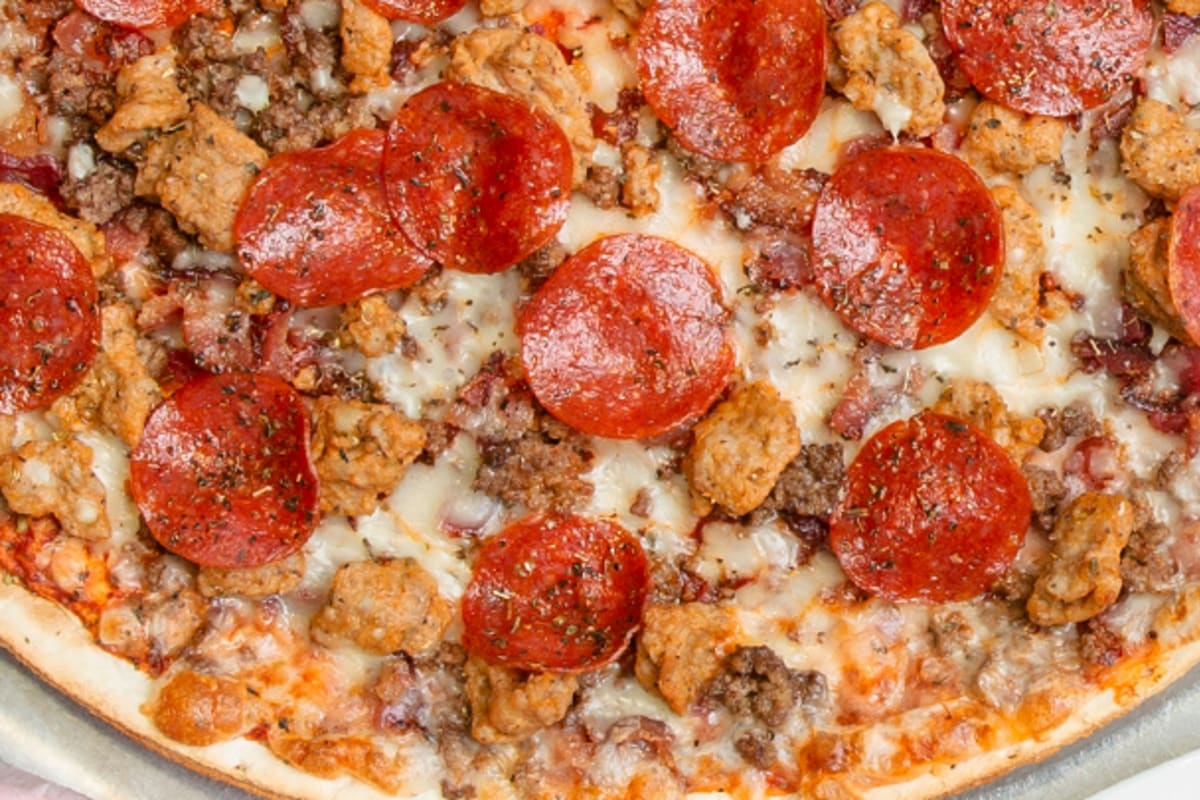 Hotshots Sports Bar and Grill Delivery Menu | Order Online | 49 ...