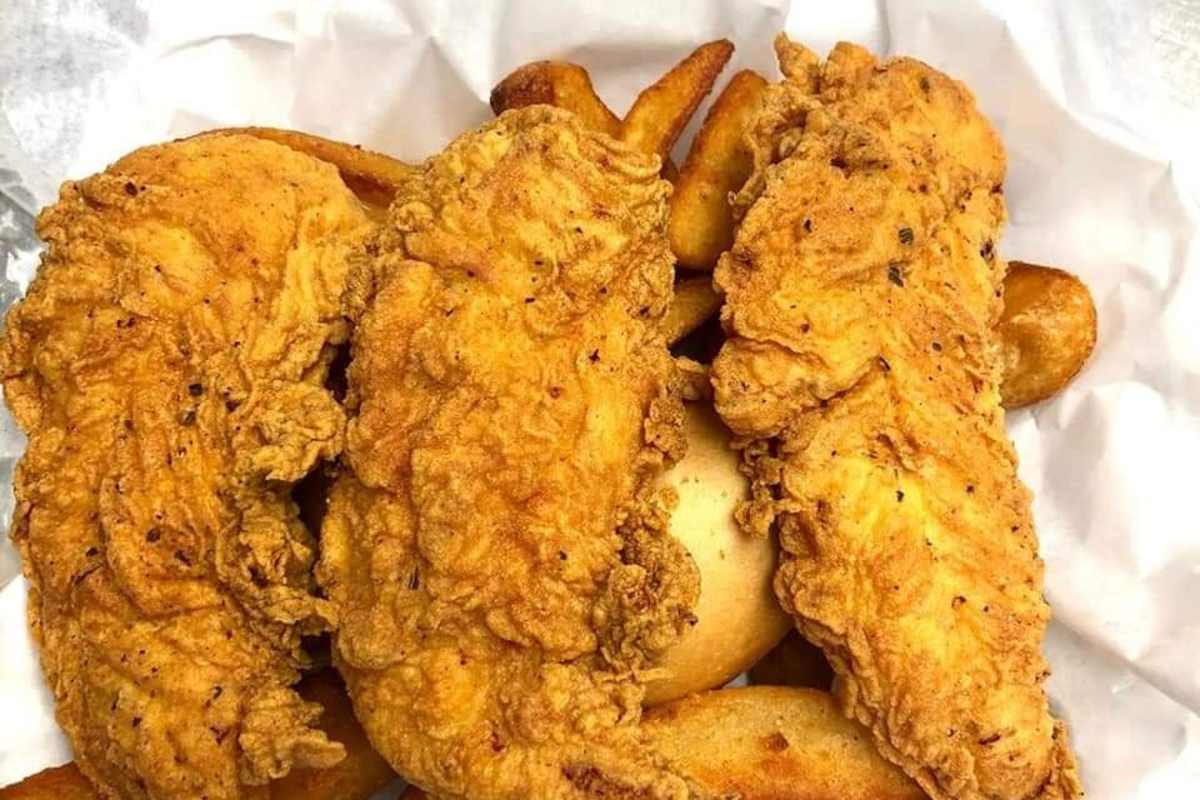 Wingz It Iz (Hickory Hills) - Hickory Hills, IL Restaurant | Menu ...