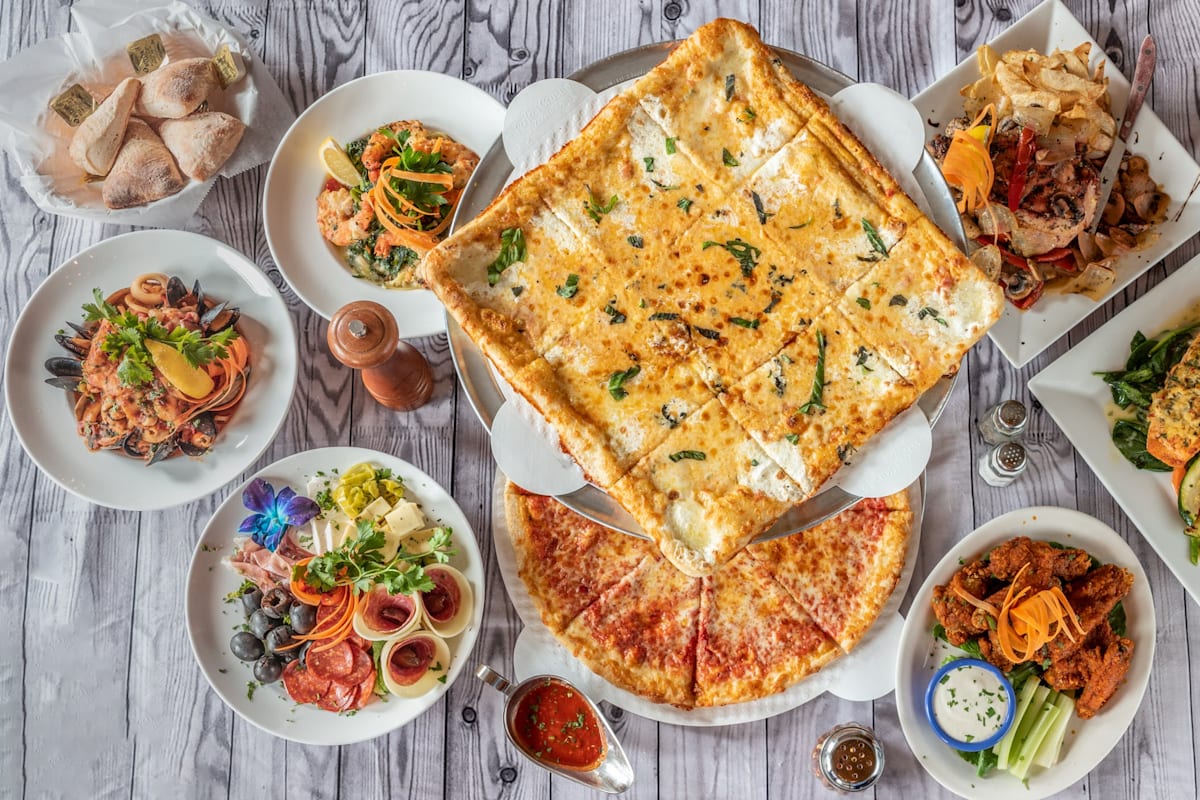 La Famiglia Ristorante and Pizzeria Maplewood Delivery Menu | Order ...