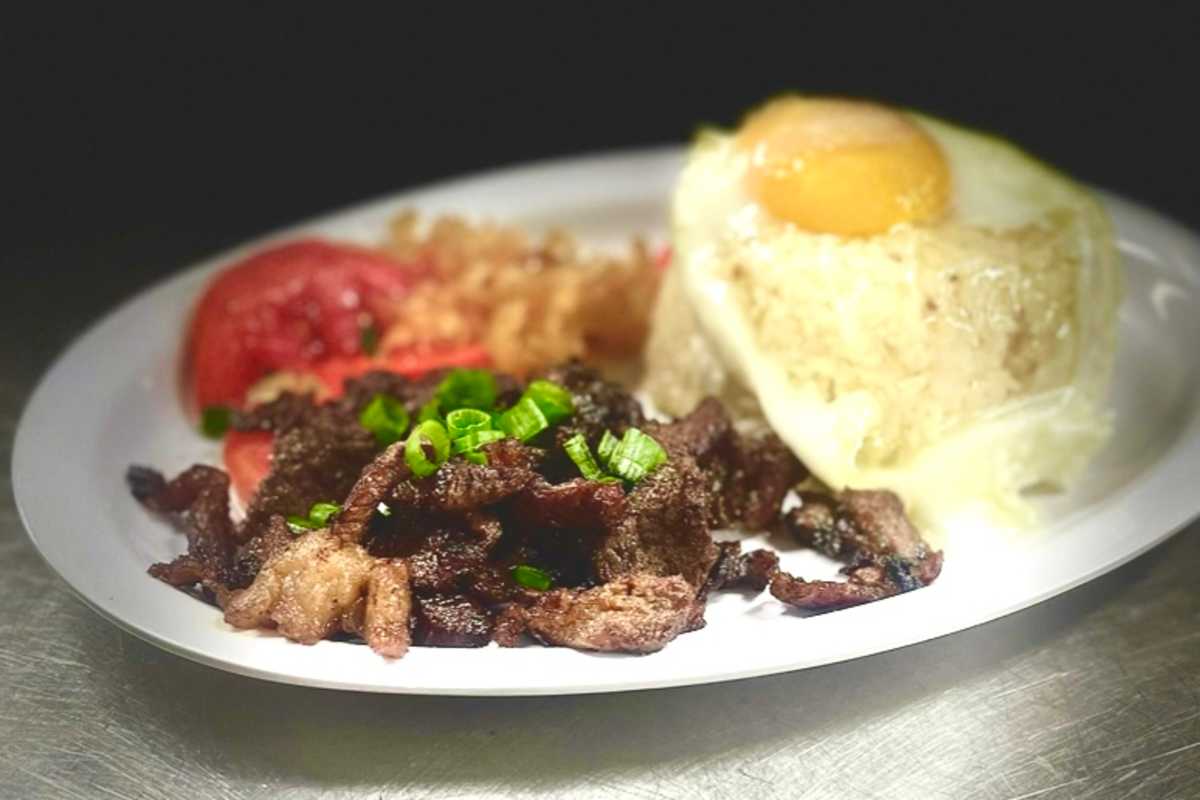 Manong Tomas Filipino Kitchen Delivery Menu | Order Online | 720 W ...