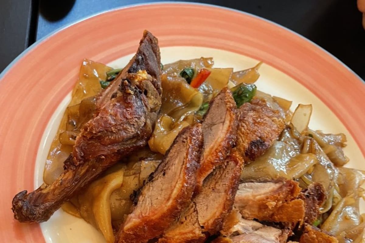 Thai Den - White Plains, NY Restaurant | Menu + Delivery | Seamless