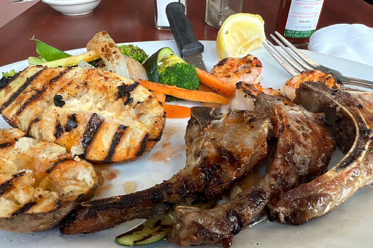 Lucky Boy Restaurant - Lawrence, NY Restaurant | Menu + Delivery | Seamless