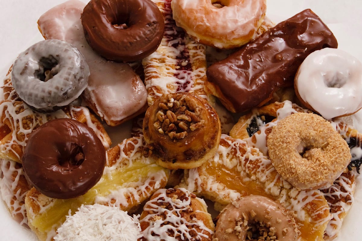 Jarosch Bakery - Elk Grove Village, IL Restaurant | Menu + Delivery ...