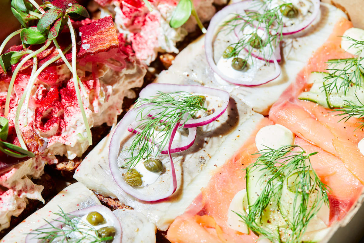 SMOR - Brooklyn, NY Restaurant | Menu + Delivery | Seamless