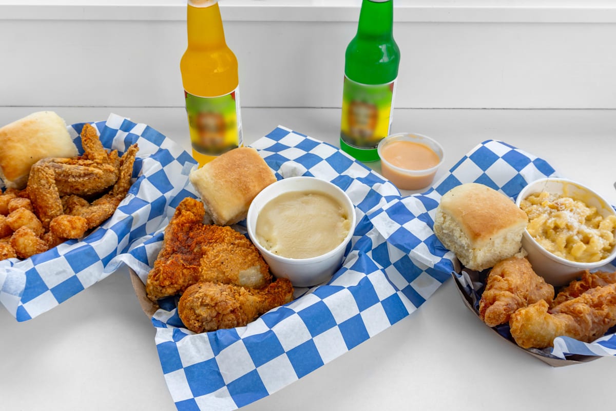 Berwyn Chicken Co - Berwyn, IL Restaurant | Menu + Delivery | Seamless