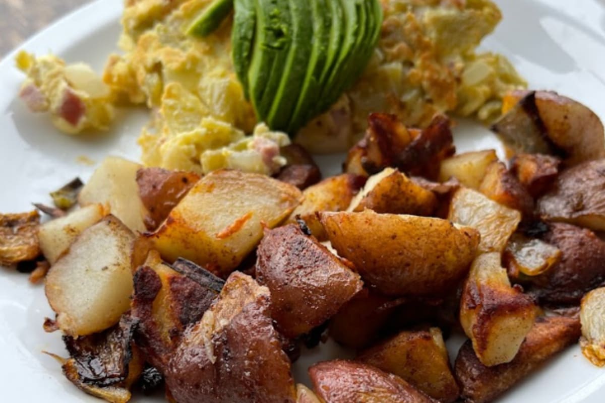 Don's Country Kitchen Delivery Menu | Order Online | 2885 Roosevelt St ...