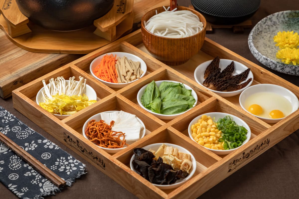 Deng Ji China Famous Food - Levittown, NY Restaurant | Menu + Delivery ...