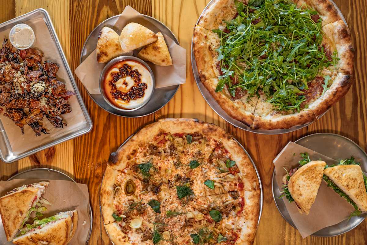 Cenzo's Pizza and Deli - Dallas, TX Restaurant | Menu + Delivery | Seamless