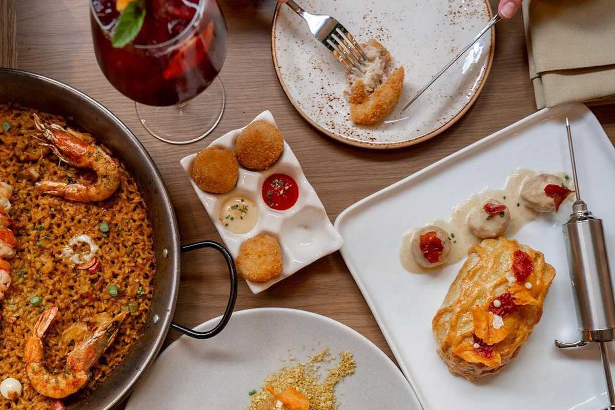 Teleferic Barcelona Delivery Menu | Order Online | 6420 Pacific Coast ...