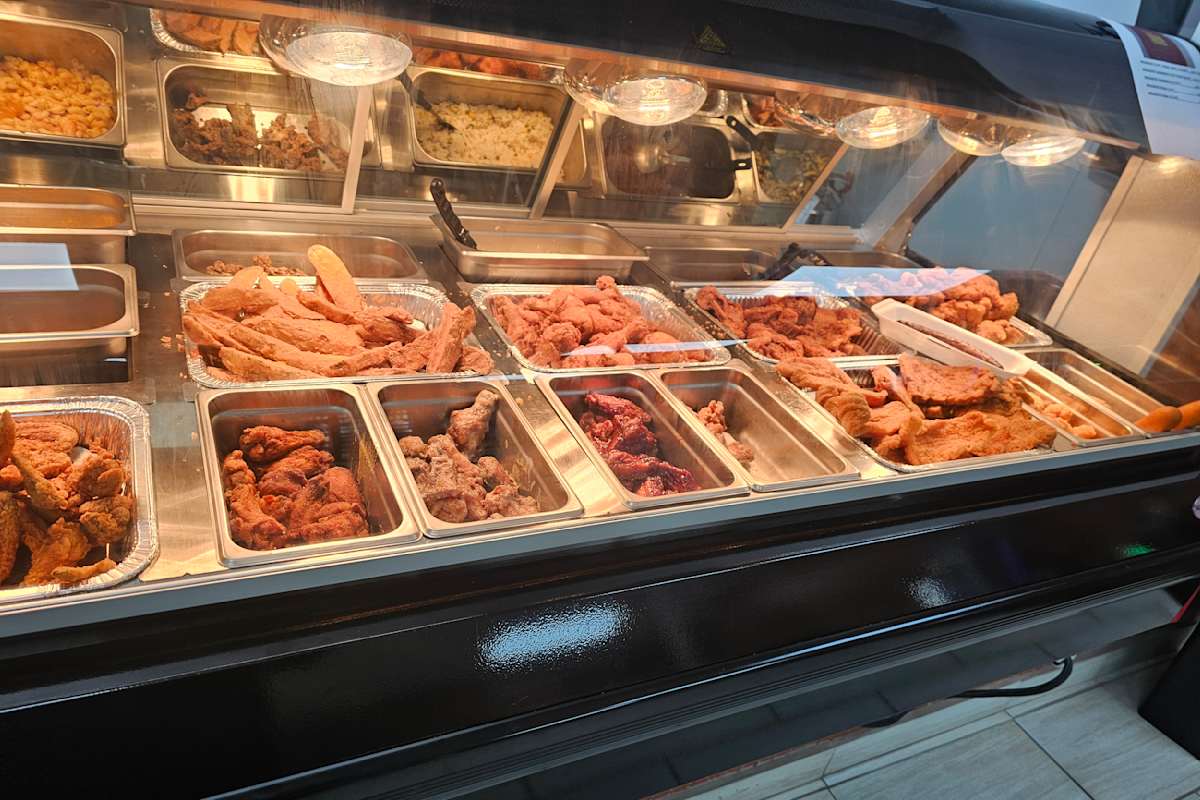 Luna Food Stores 4 - Jacksonville, FL Restaurant | Menu + Delivery ...