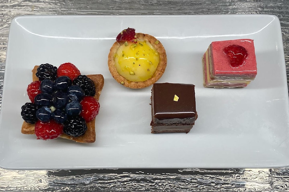 Les Delices de France Delivery Menu | Order Online | 5301 Alpha Rd #A22 ...