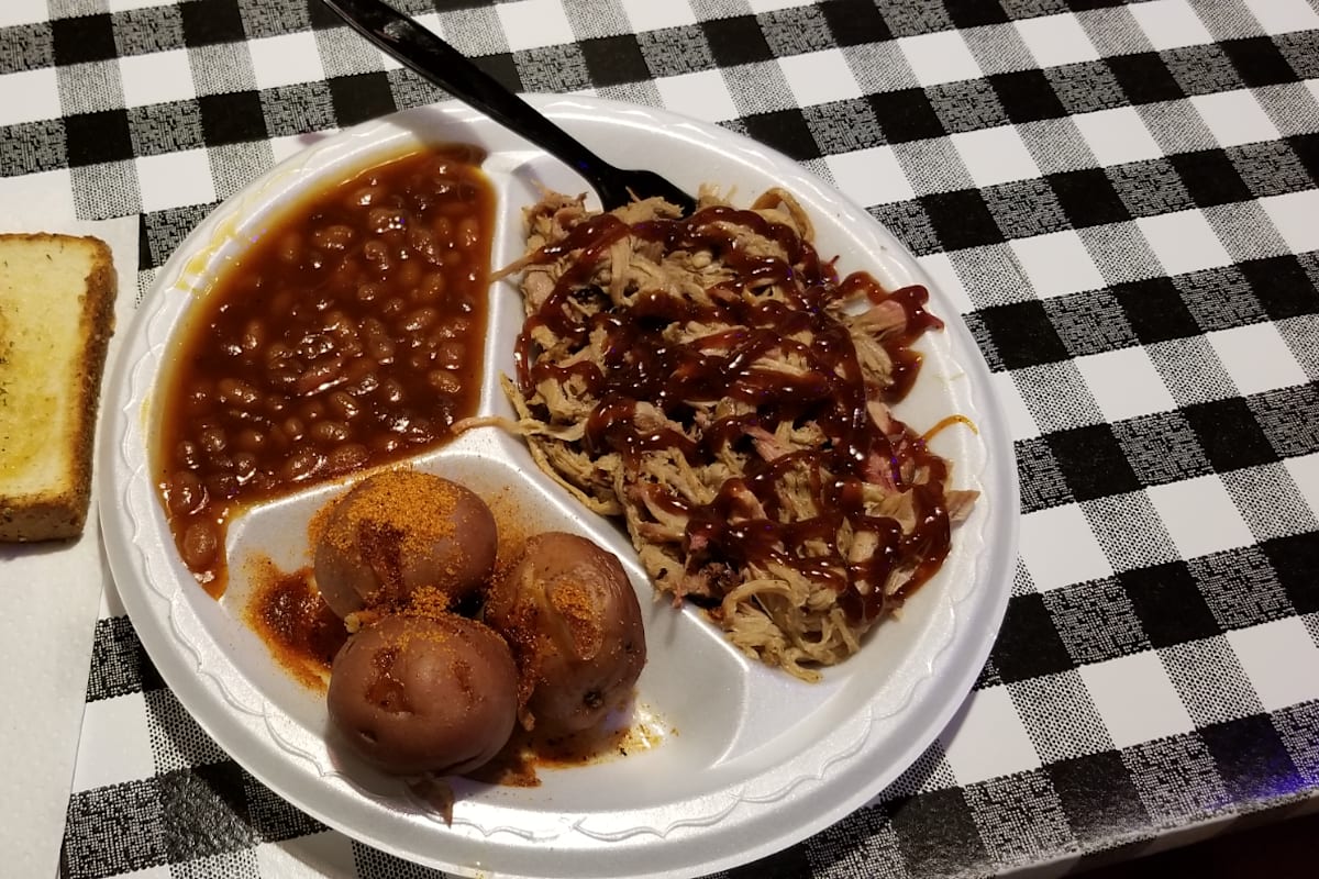 The Little Dooey - Starkville, MS Restaurant | Menu + Delivery | Seamless