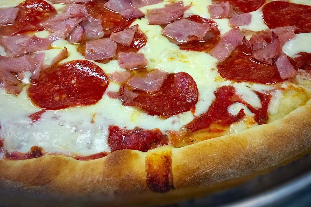 Blended Crew Pizza Delivery Menu | Order Online | 3332 Airport Blvd NW ...