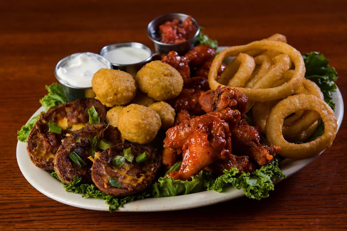 Vine Tavern & Eatery - Tempe, AZ Restaurant | Menu + Delivery | Seamless