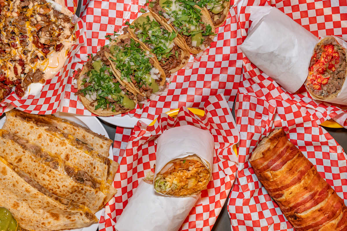 Sayulitas Mexican Food - Las Vegas, NV Restaurant | Menu + Delivery ...