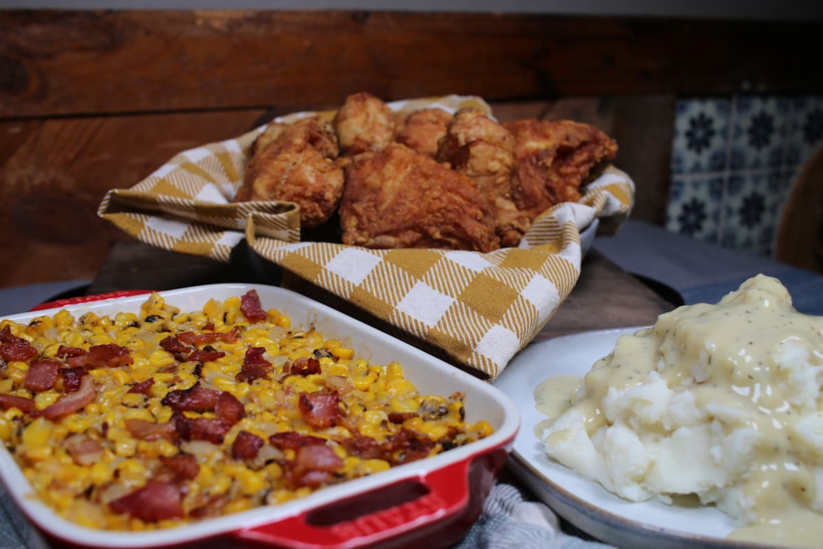 Michaels Fried Chicken - Minneapolis, MN Restaurant | Menu + Delivery ...