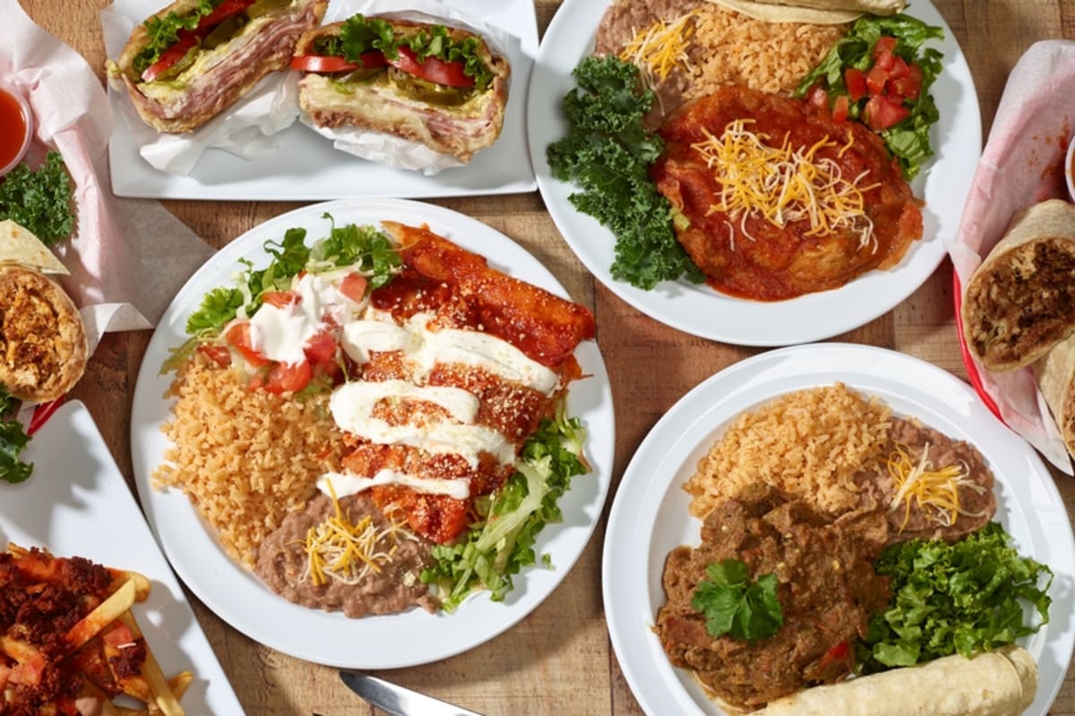 Que Ricos Fresh Mexican Kitchen Delivery Menu | Order Online | 1000 N ...