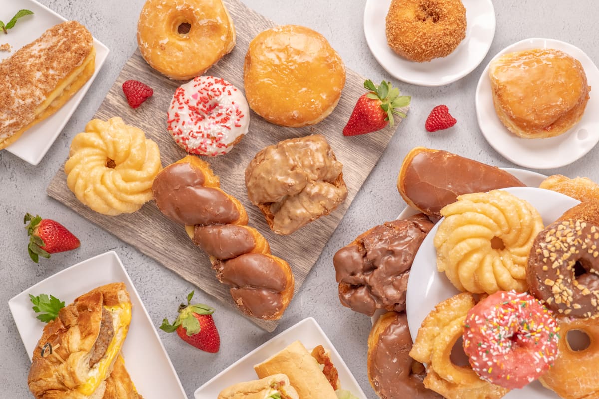 B & B Donuts Delivery Menu | Order Online | 925 S Harbor Blvd Fullerton ...