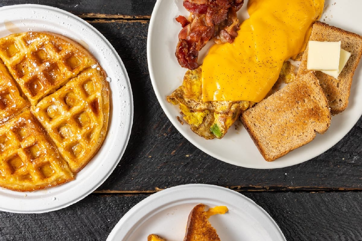 Bowne Park Deli - Flushing, NY Restaurant | Menu + Delivery | Seamless