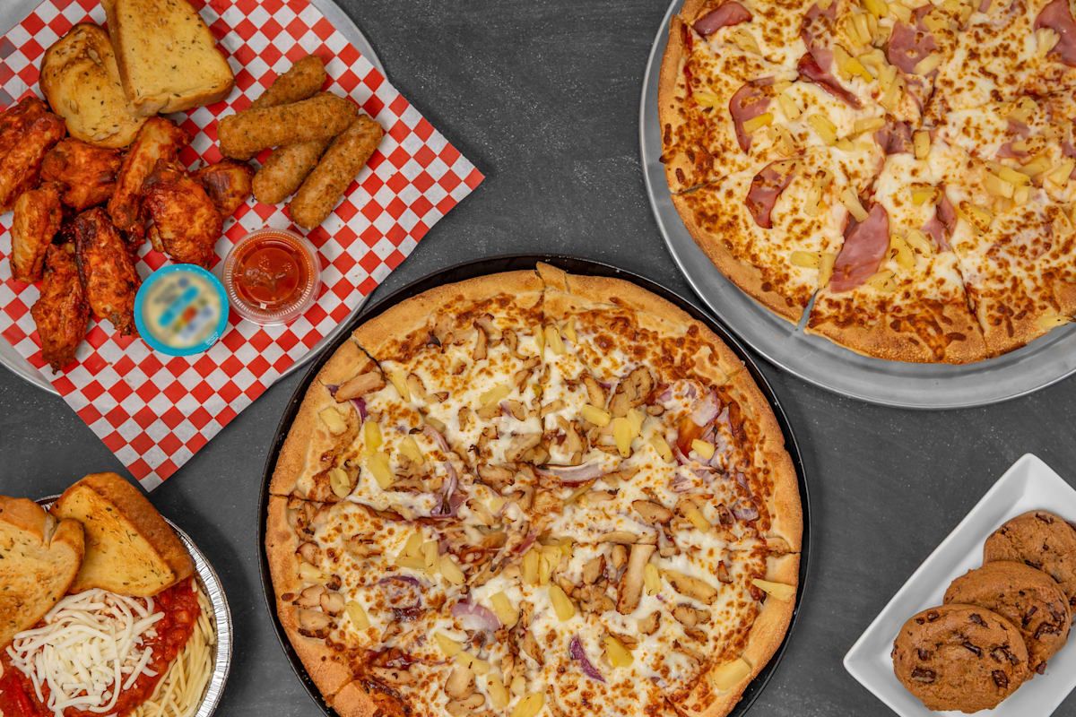 Late Night Pizza Delivery Menu | Order Online | 122 17th St Santa Ana ...