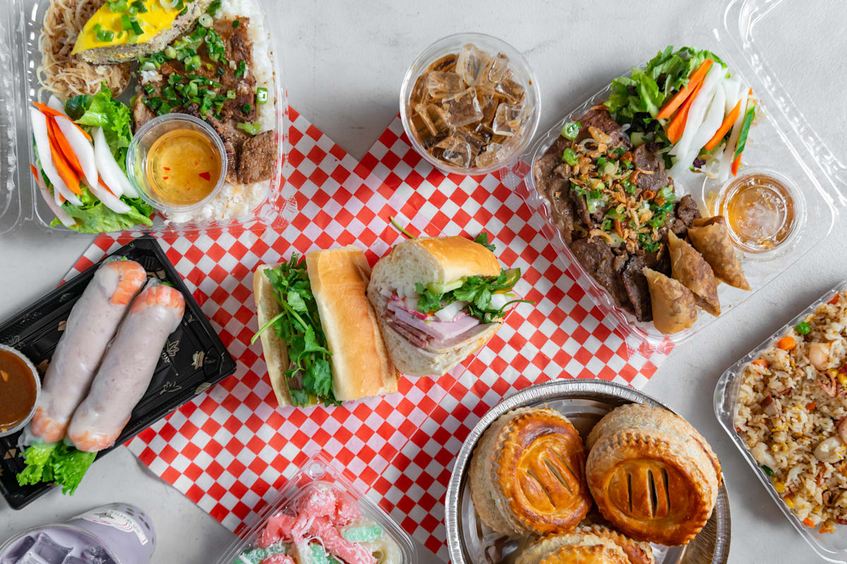 Go Seattle Grab & Go Delivery Menu | Order Online | 9988 15th Ave SW G ...