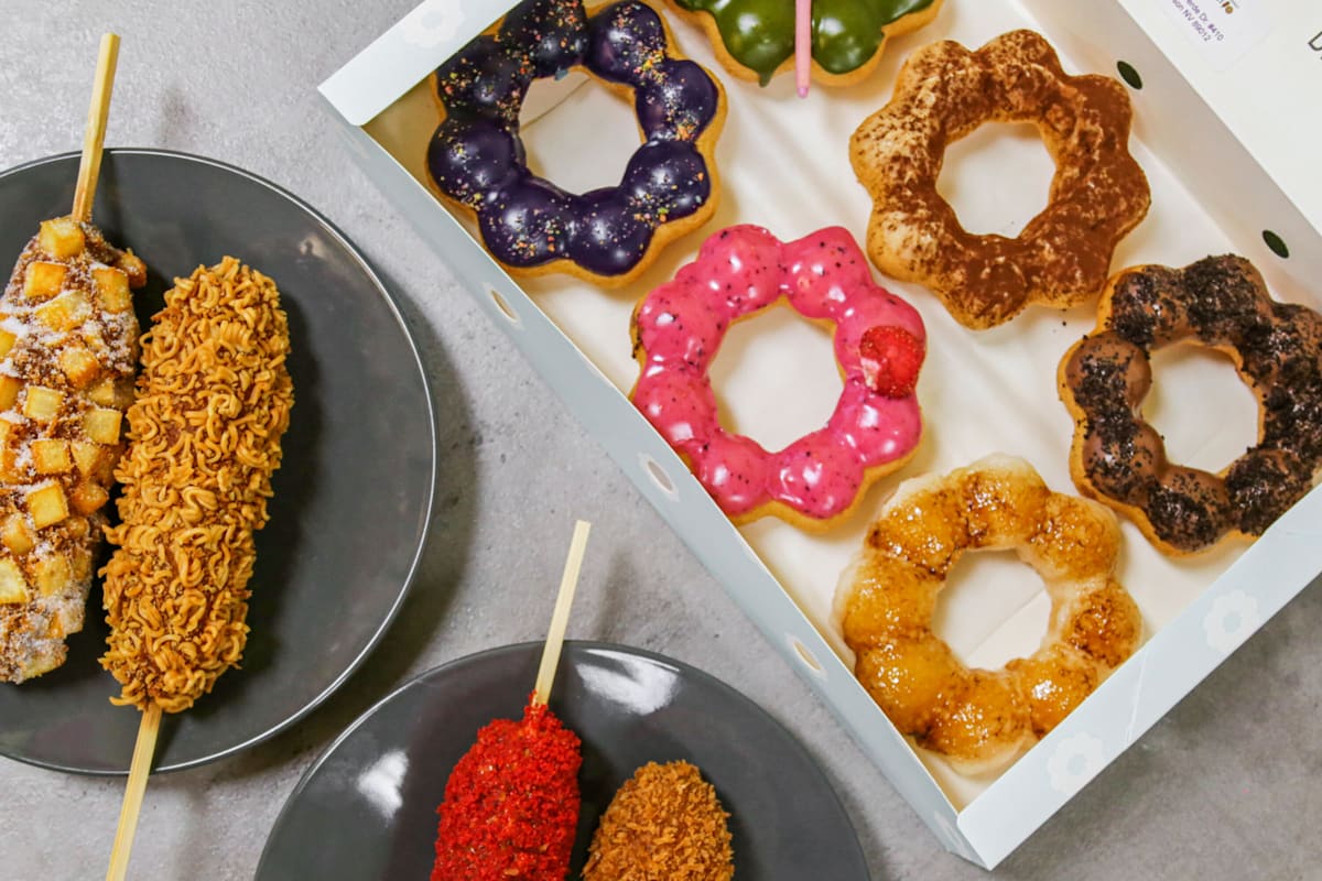 Daddy Donut Delivery Menu | Order Online | 55 S Valle Verde Dr ...