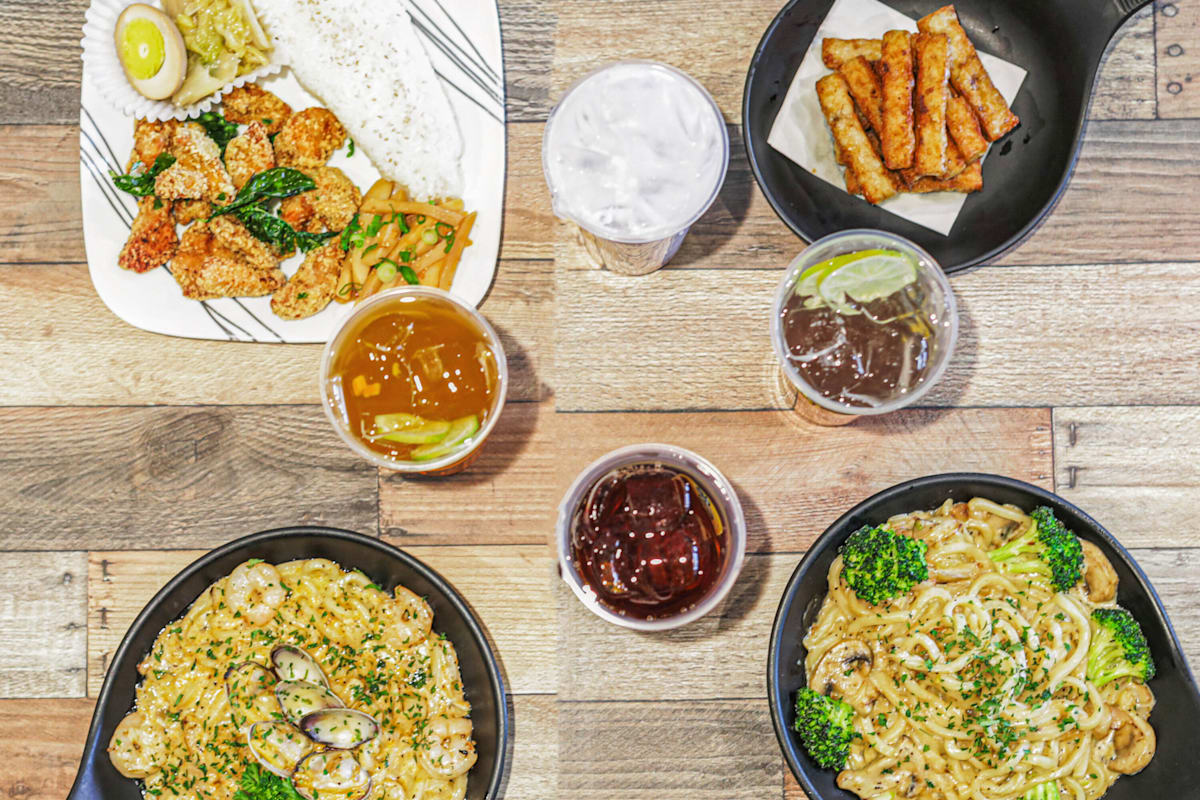 One N Half Lab X Rabbit Rabbit Tea Delivery Menu | Order Online | 710 ...