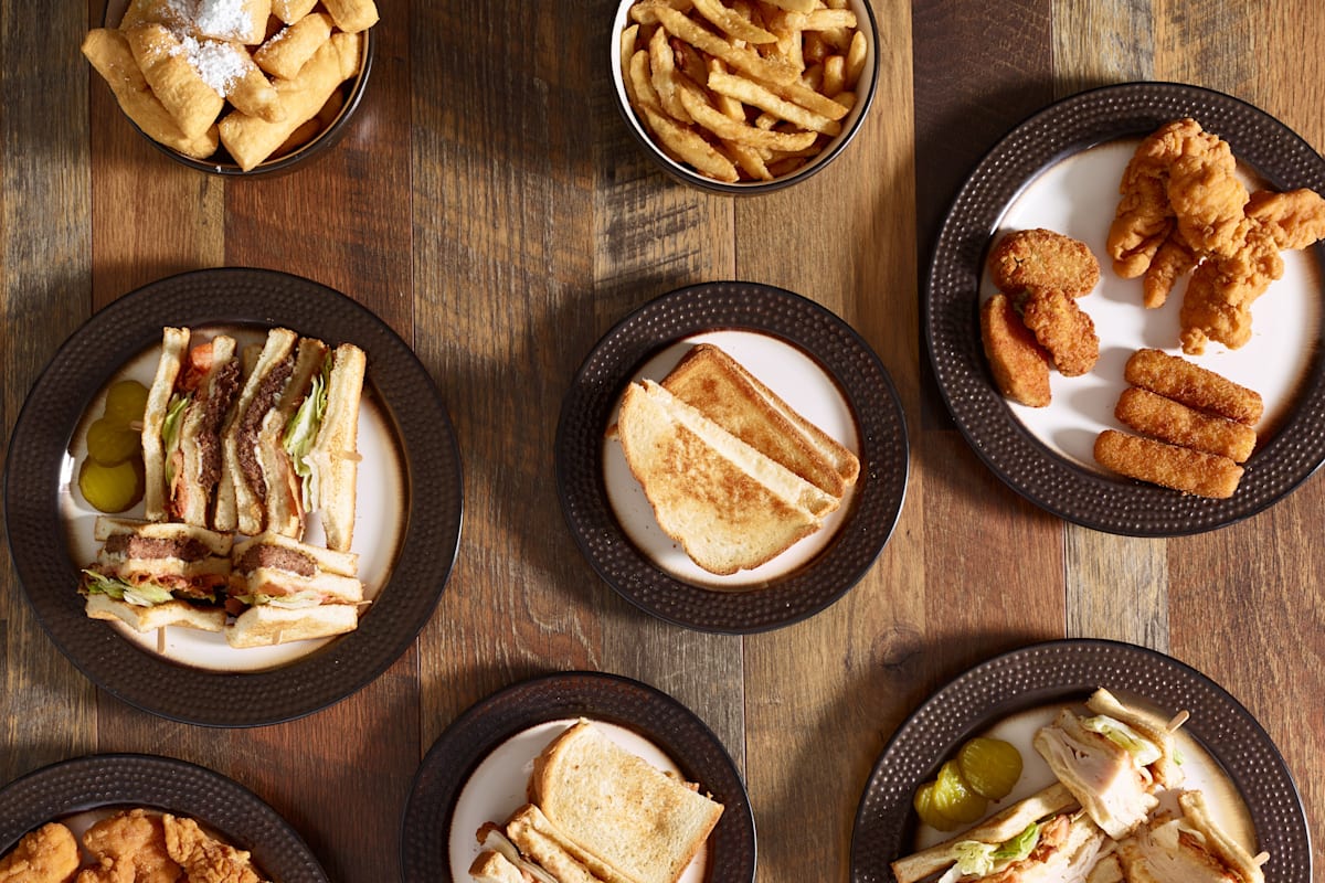 Spooner's Restaurant & Pizza Delivery Menu | Order Online | 1460 ...