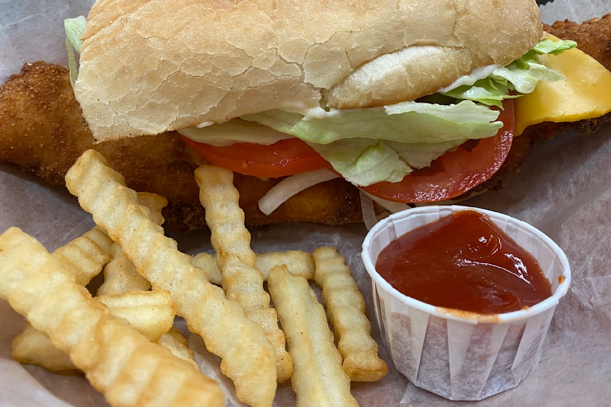 Evos Sports Bar - Charleroi, PA Restaurant | Menu + Delivery | Seamless