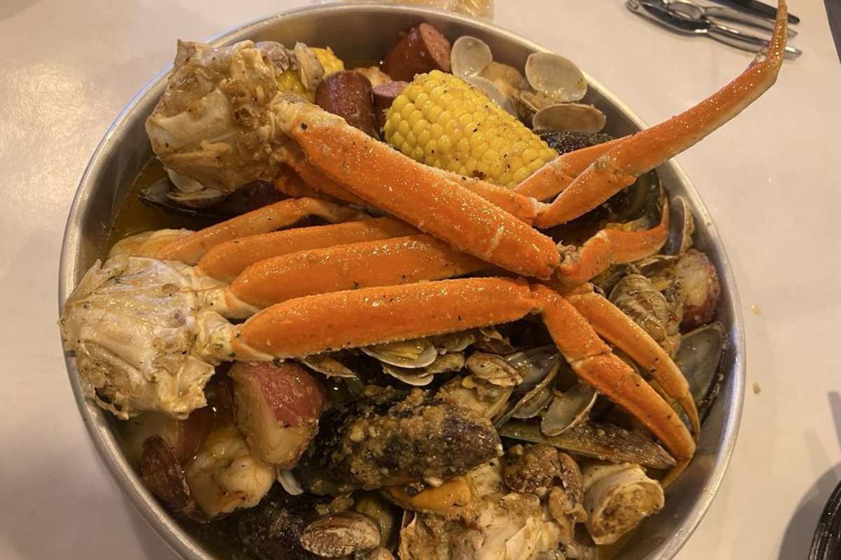 Crab Mentality Los Angeles Delivery Menu | Order Online | 4641 Santa ...