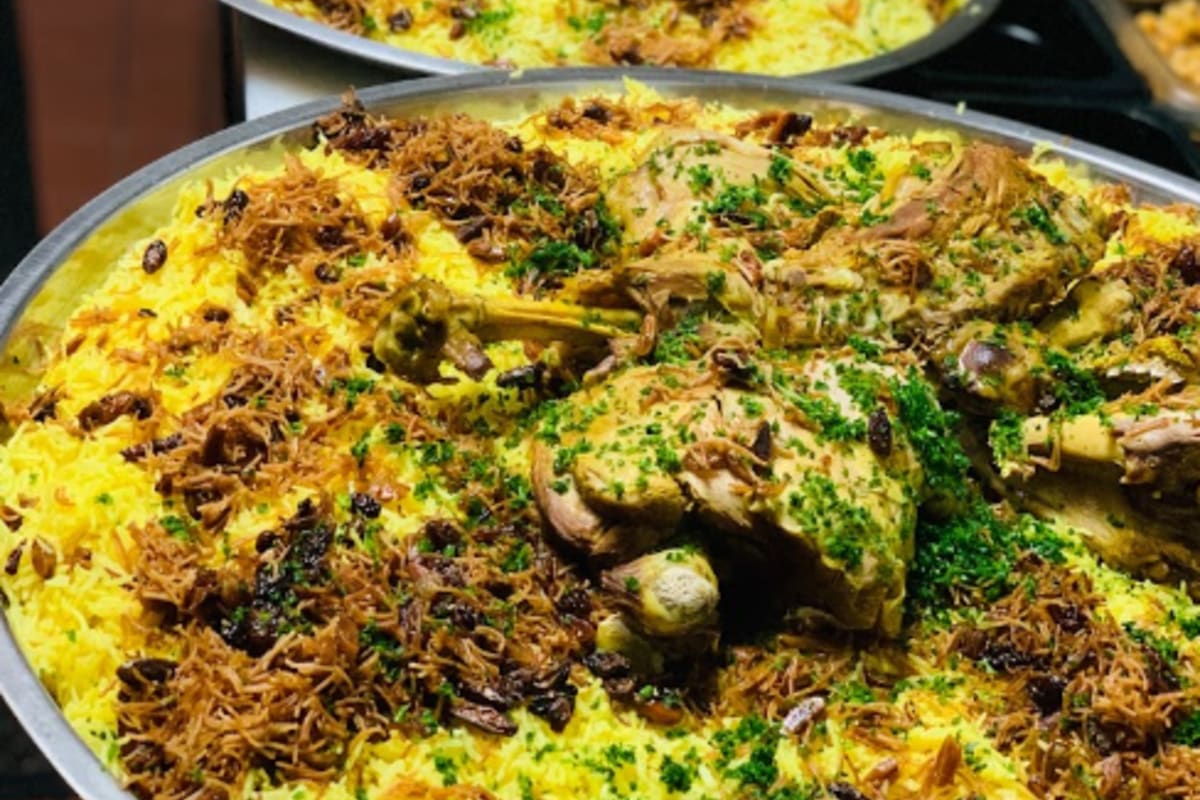 Almadina Restaurant Delivery Menu | Order Online | 101 N Broadway Ave ...