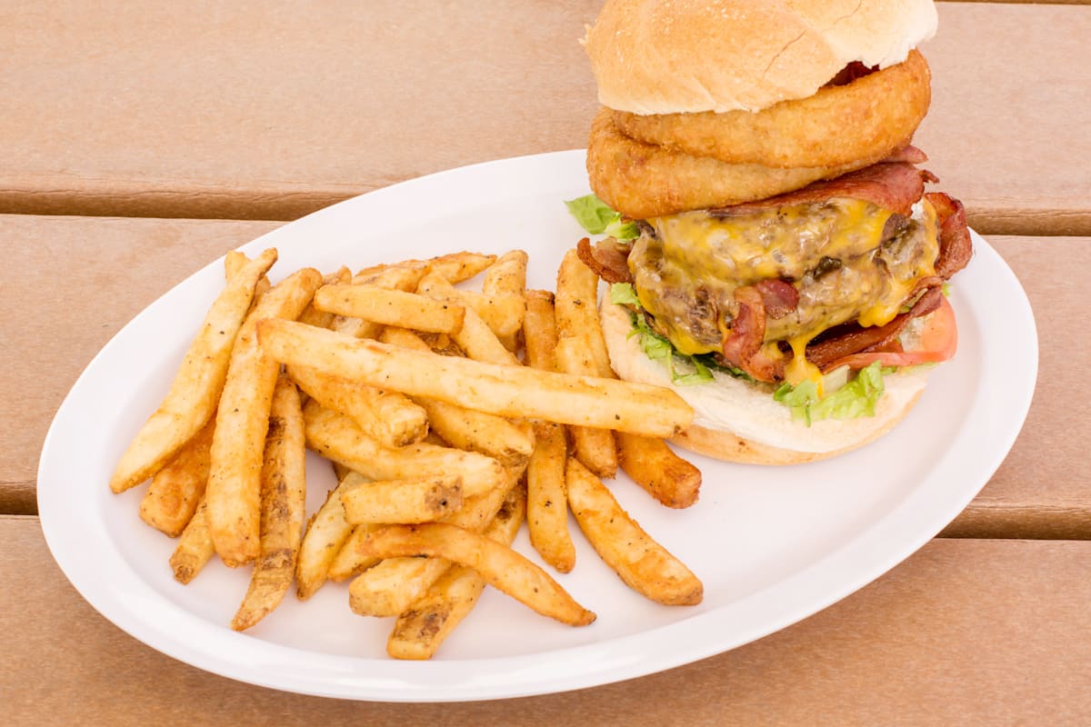 Johnny Prince's Bayway Diner - Linden, NJ Restaurant | Menu + Delivery ...