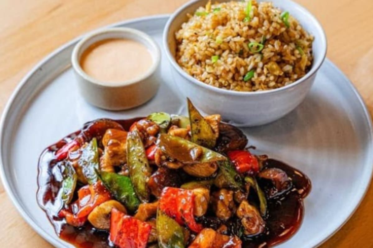 Oshen - Charlotte, NC Restaurant | Menu + Delivery | Seamless