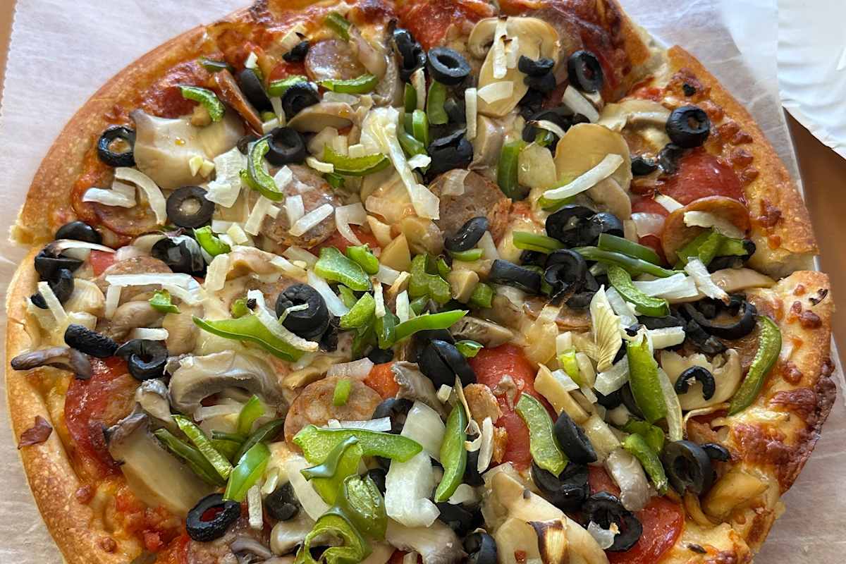 Pam's Pizza - Warwick, RI Restaurant | Menu + Delivery | Seamless