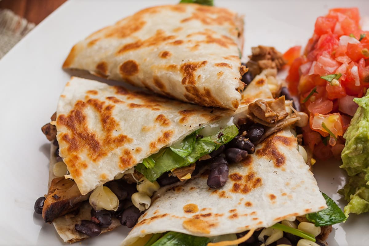 Dos Bros Fresh Mexican Grill - Dalton, GA Restaurant | Menu + Delivery ...