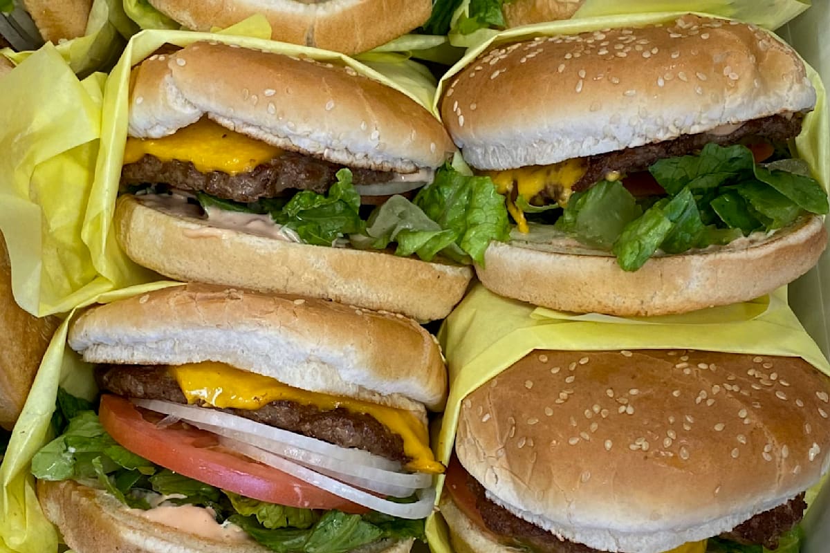 Flooky’s (Victory Blvd) Delivery Menu | Order Online | 21034 Victory ...