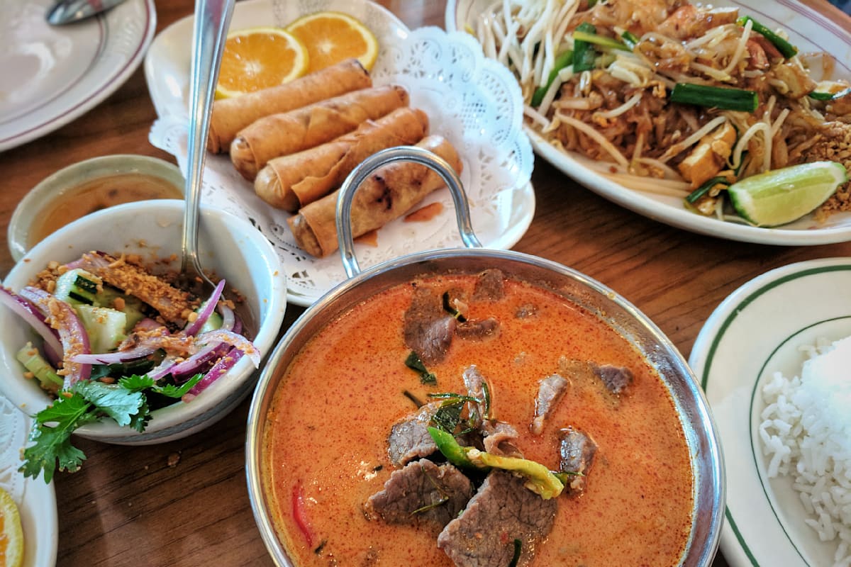 Pailin Thai Cuisine Delivery Menu | Order Online | 5621 Hollywood Blvd ...