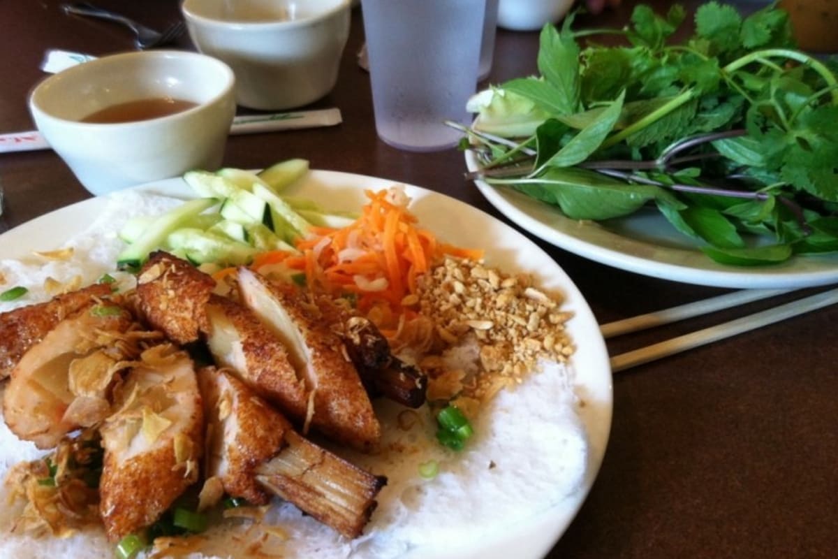 Pho Tau Bay Delivery Menu | Order Online | 2837 Nicollet Ave ...