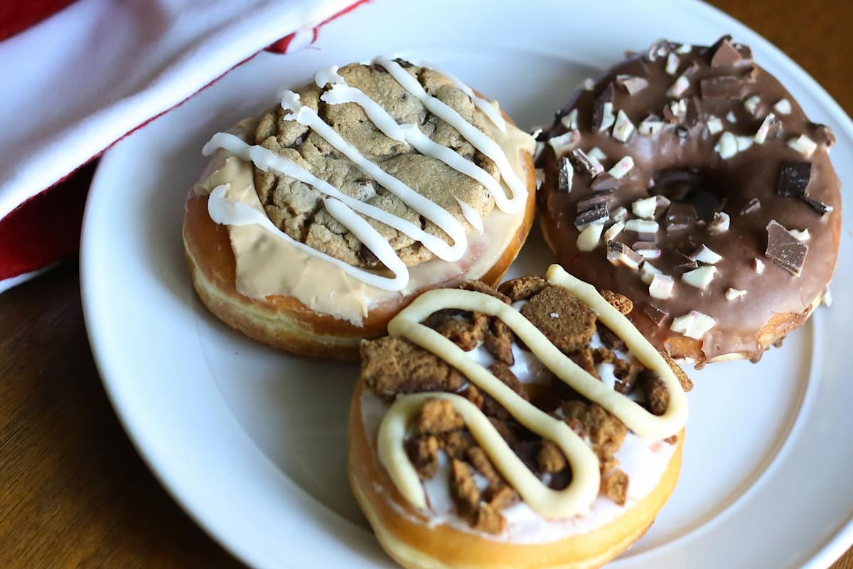 Crispy Donut Delivery Menu | Order Online | 1604 Airline Dr Bossier ...