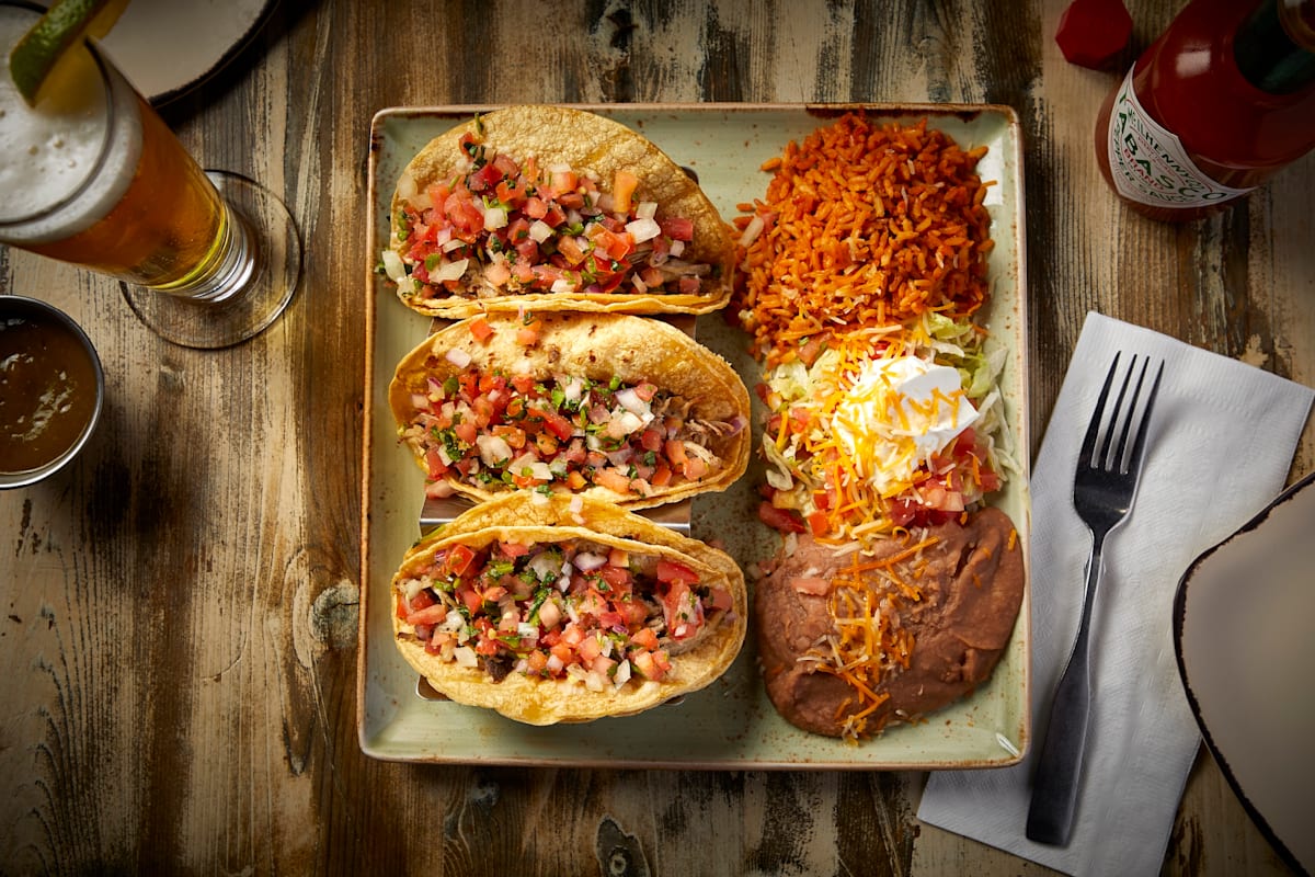Mickey Finn's Brewery Delivery Menu | Order Online | 345 N Milwaukee ...