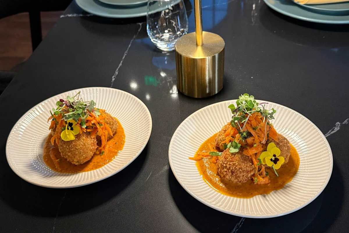 Andaz - Frederick, MD Restaurant | Menu + Delivery | Seamless