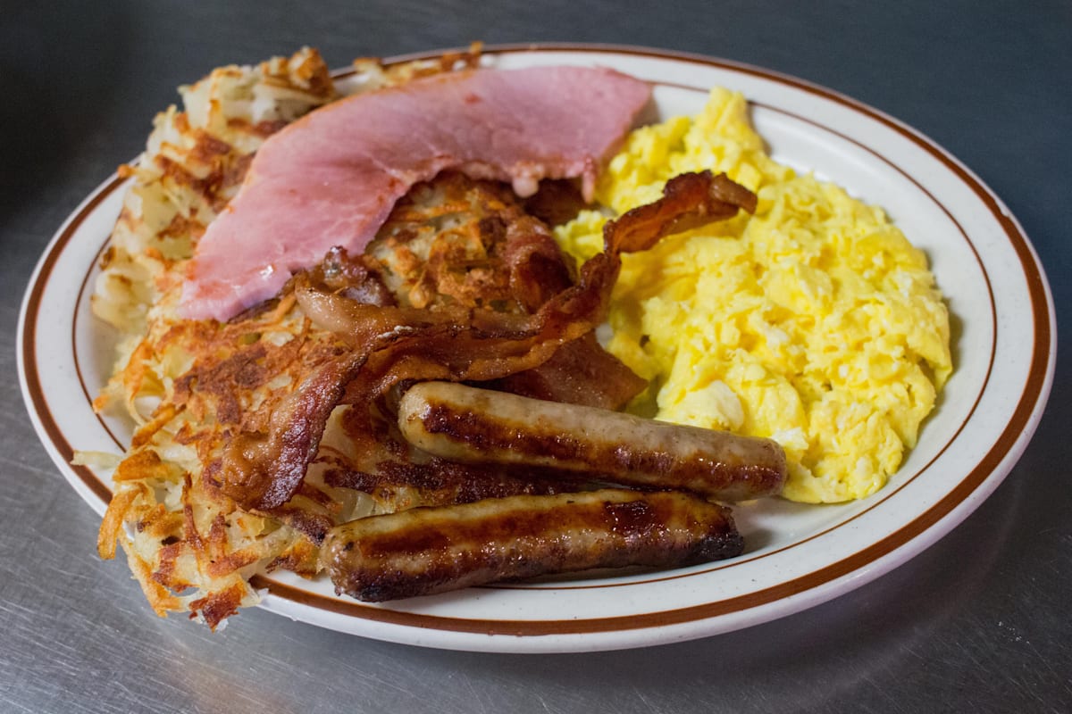 Country Oven Berkley Delivery Menu | Order Online | 4075 12 Mile Rd ...