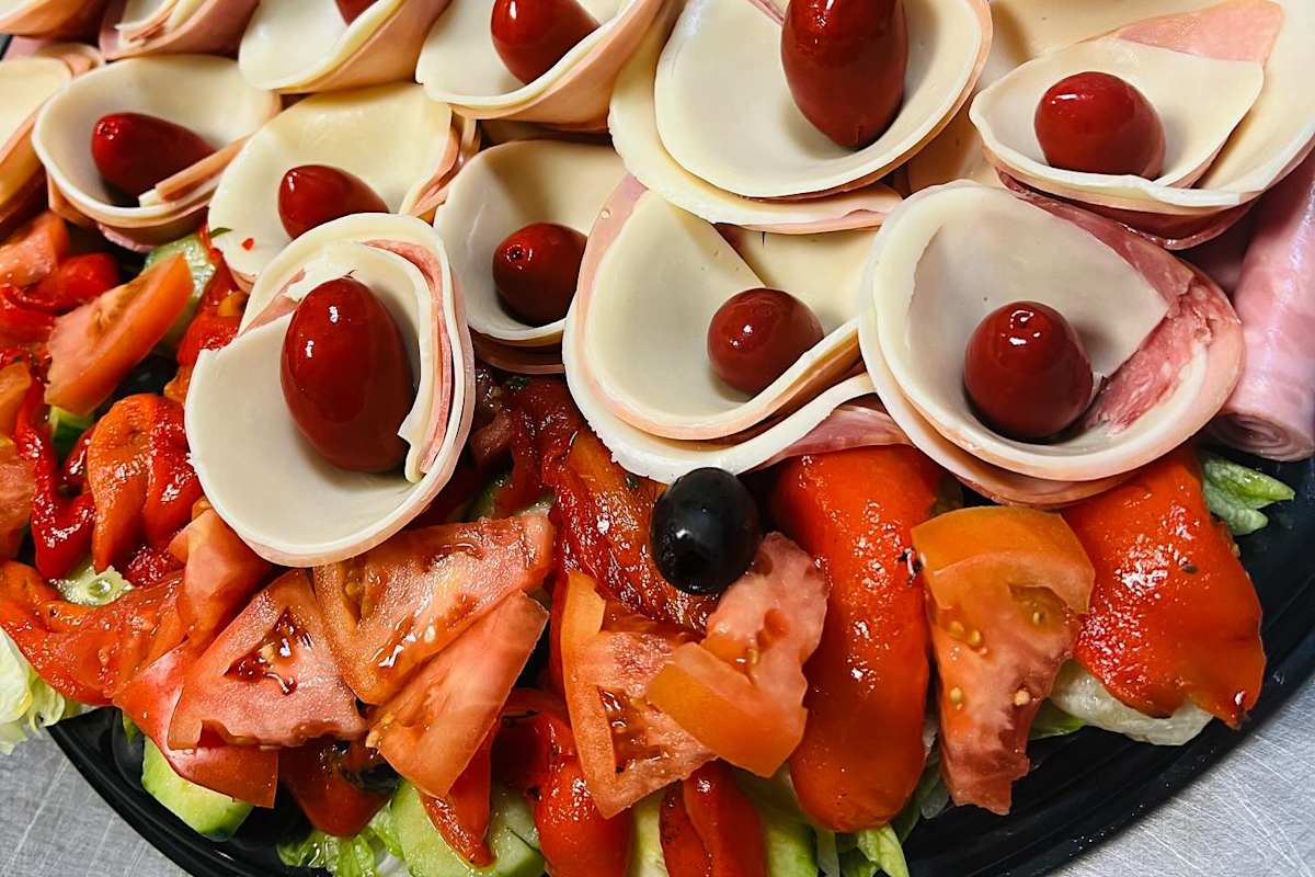 Trevi Pizza & Italian Restaurant Delivery Menu | Order Online | 570 ...