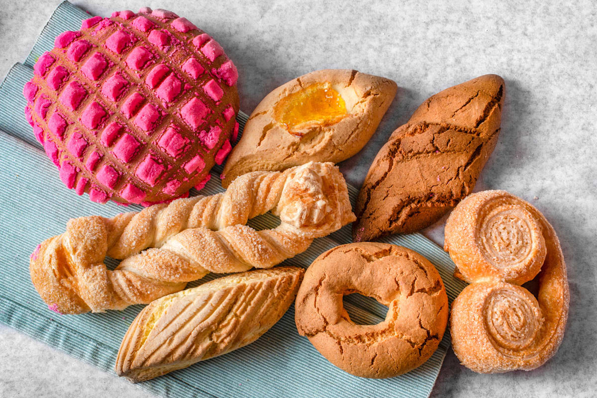 Que Rico Bakery Delivery Menu | Order Online | 290 N Main St Freeport ...