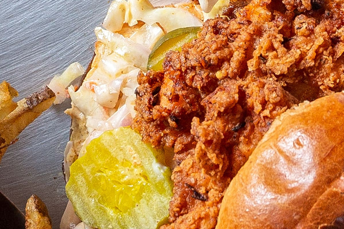 Lucy's - Uptown - Chicago, IL Restaurant | Menu + Delivery | Seamless