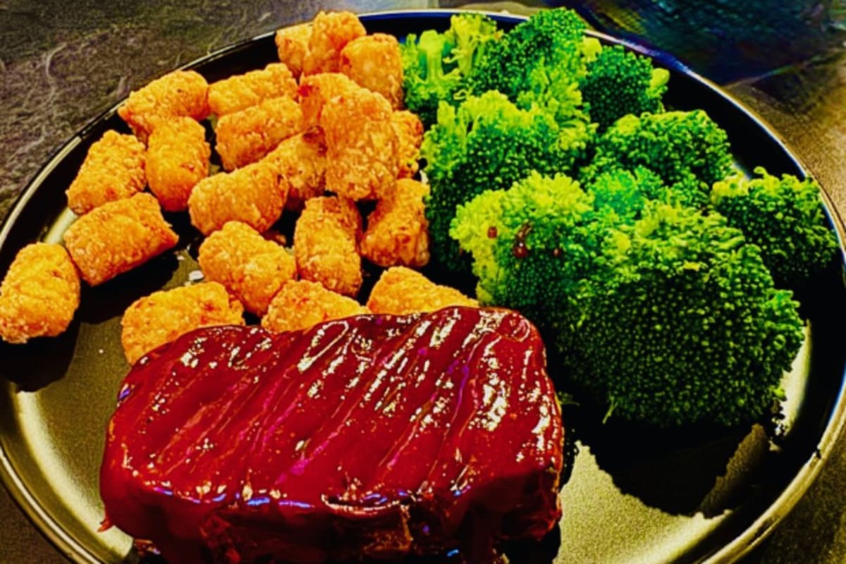 Millside Tavern - North Las Vegas, NV Restaurant | Menu + Delivery ...