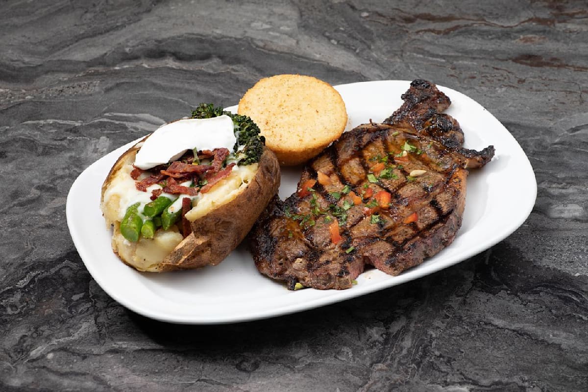 Yo Chef Surf and Turf Smokehouse - Birmingham, AL Restaurant | Menu ...